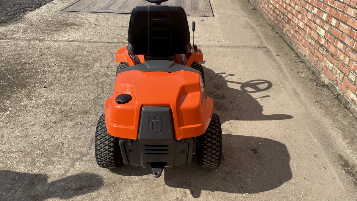 Husqvarna Rider R111B | Telephone: 01205 750367