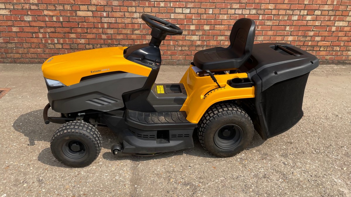 Stiga Estate 2084H | Telephone: 01205 750367