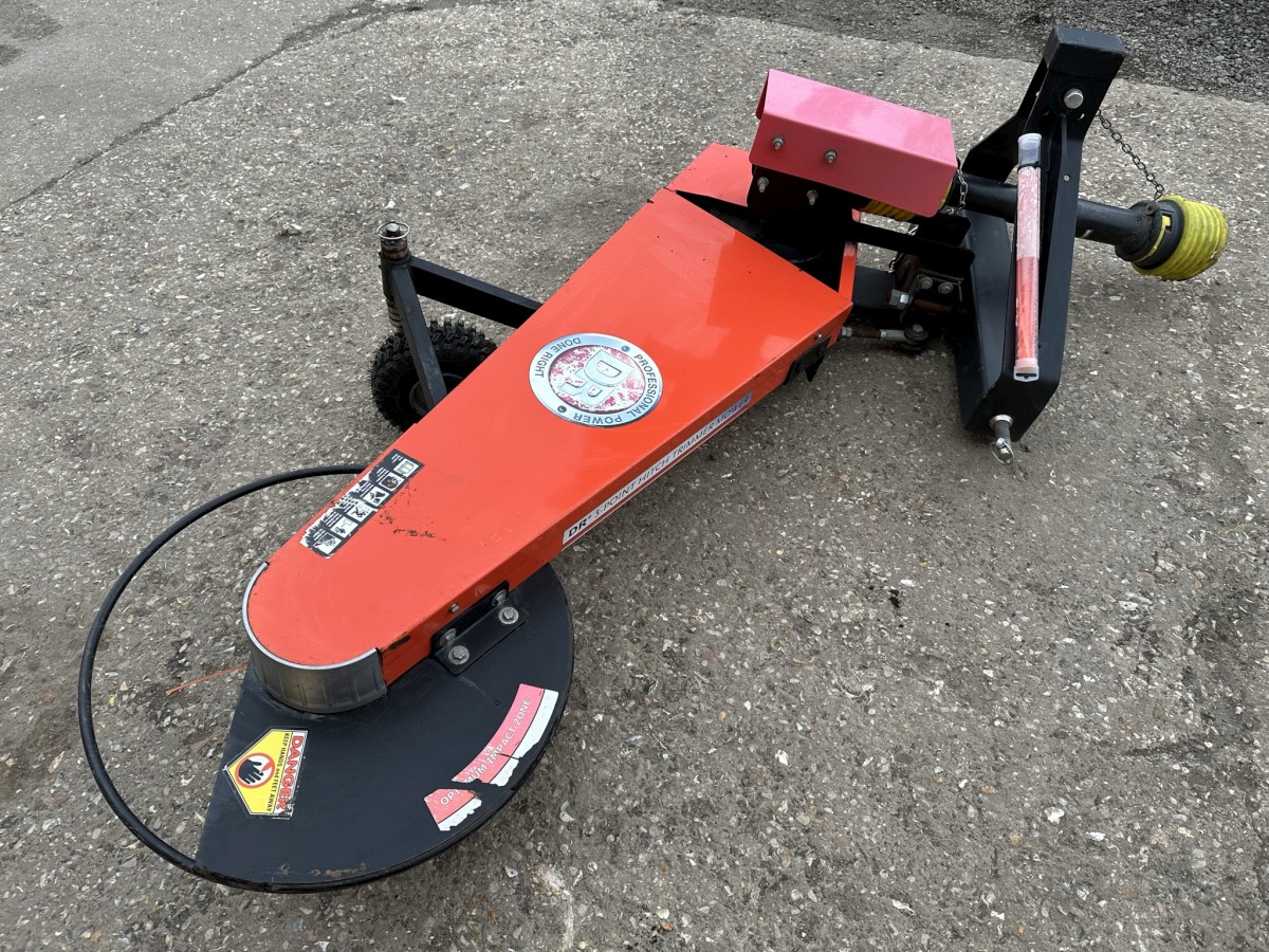 DR Strimmer Fence Post Strimmer | Telephone: 01205 750367