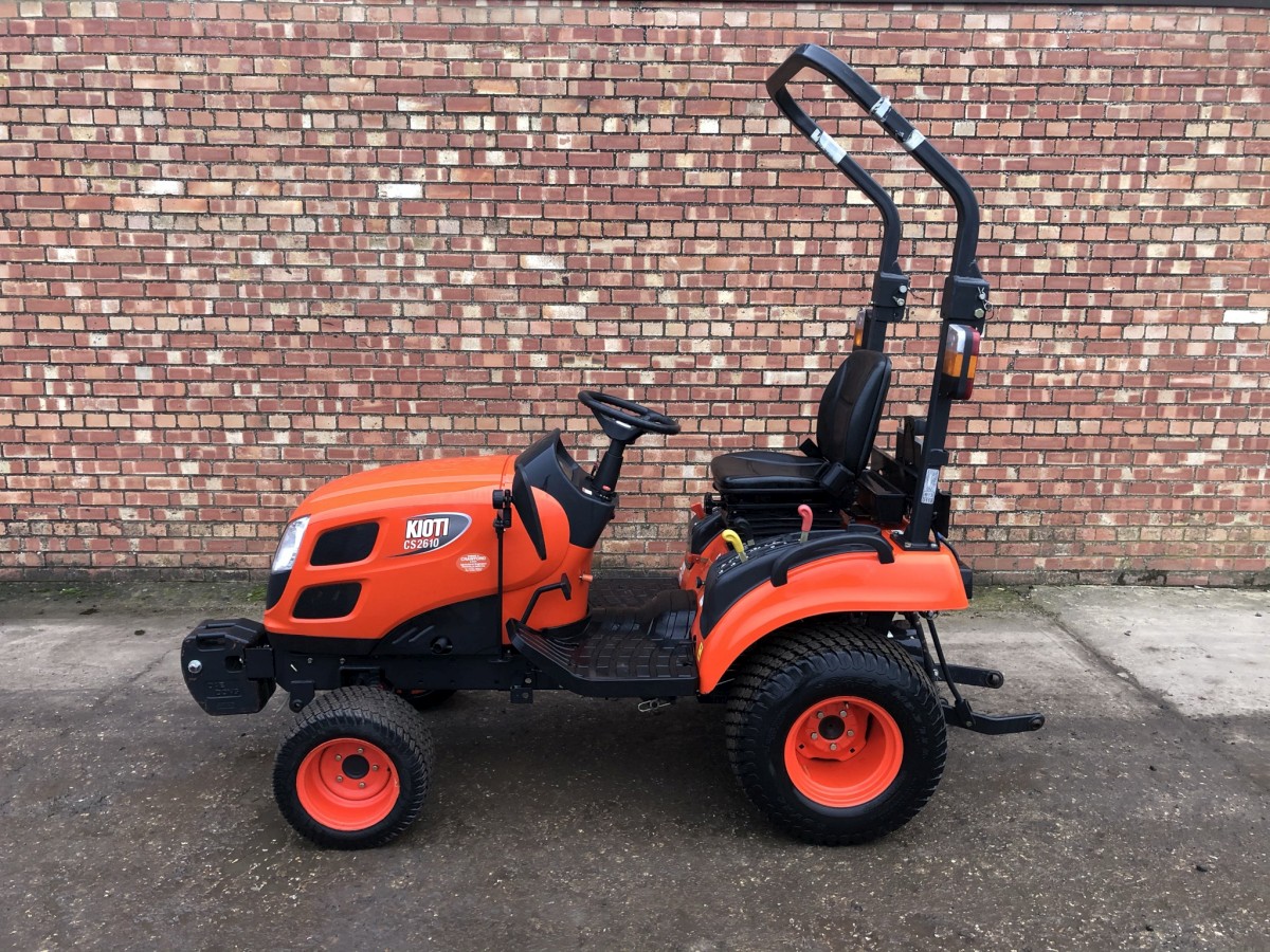Kioti CS2610 Compact Tractor | Telephone: 01205 750367