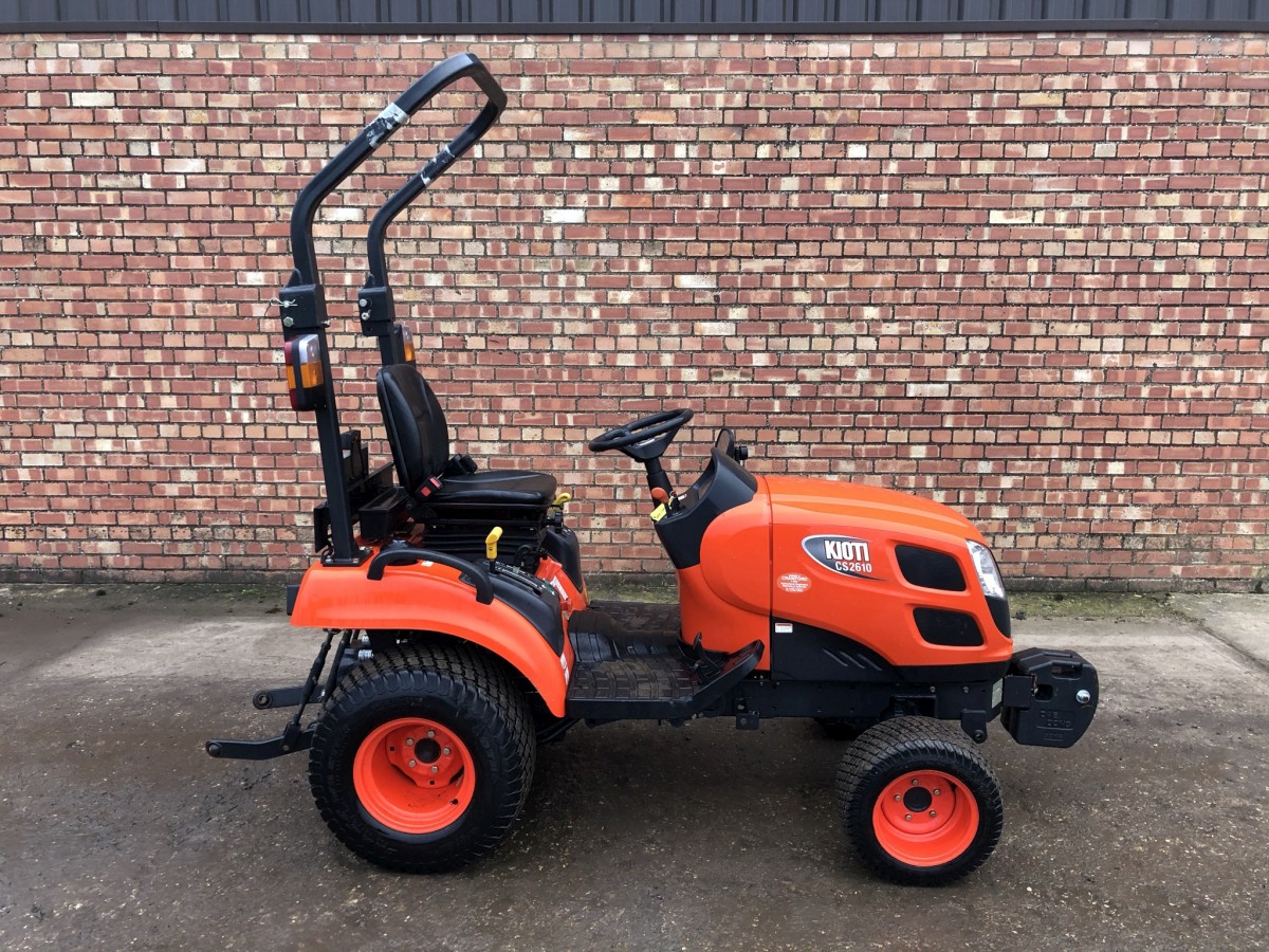 Kioti CS2610 Compact Tractor | Telephone: 01205 750367