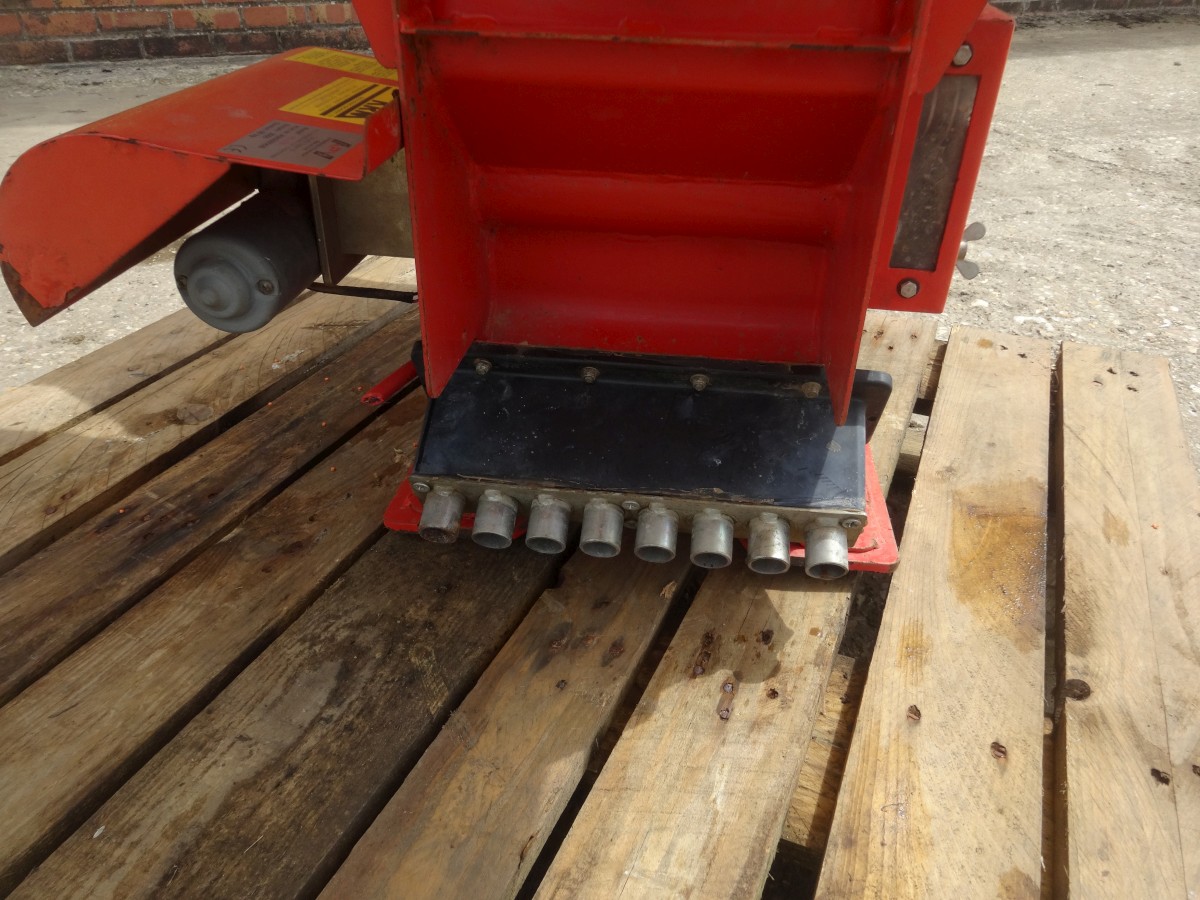 KRM APV PS250 Seeder | Telephone: 01205 750367