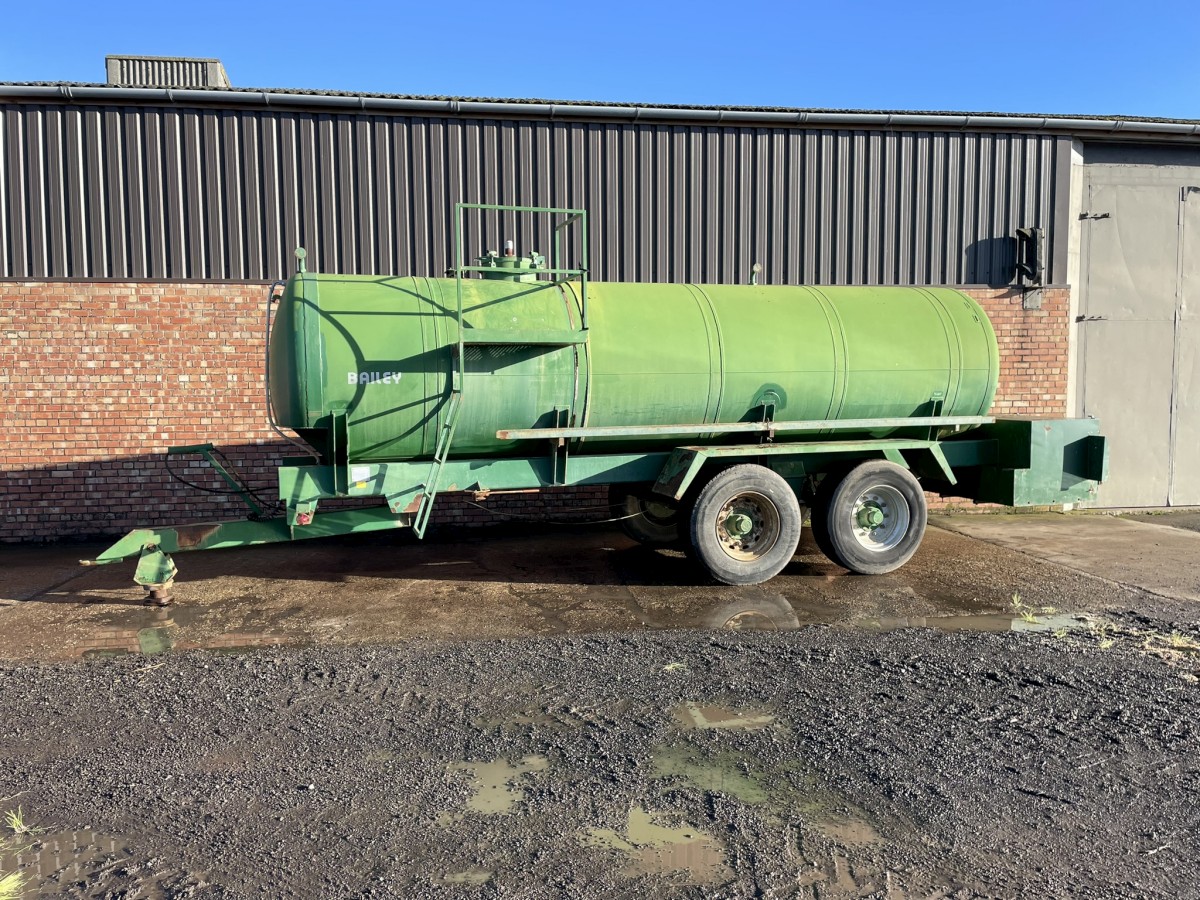 Bailey Water Bower | Telephone: 01205 750367