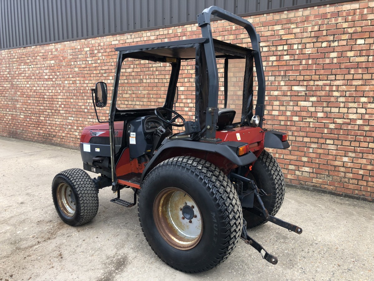TYM T290 | Telephone: 01205 750367